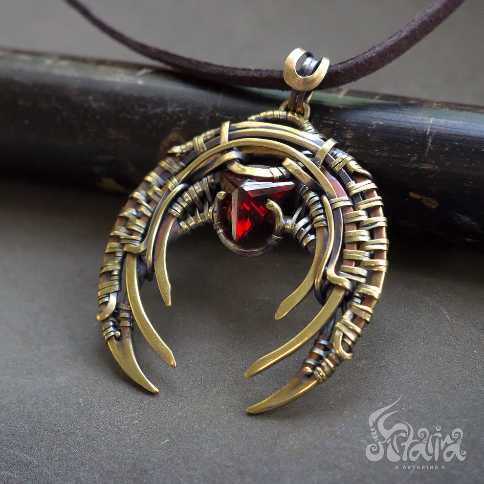Witch craft necklace, esoteric shop with protection charms, amu let je ...